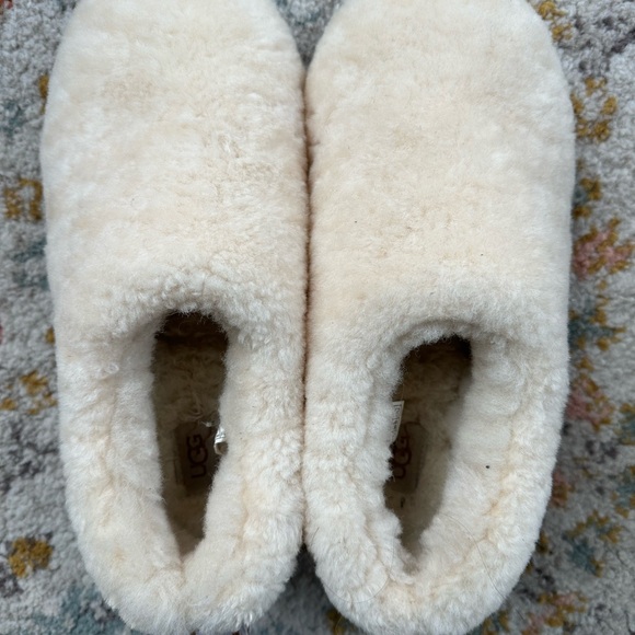 UGG | Shoes | Ugg Cream Sheepskin Slippers | Poshmark